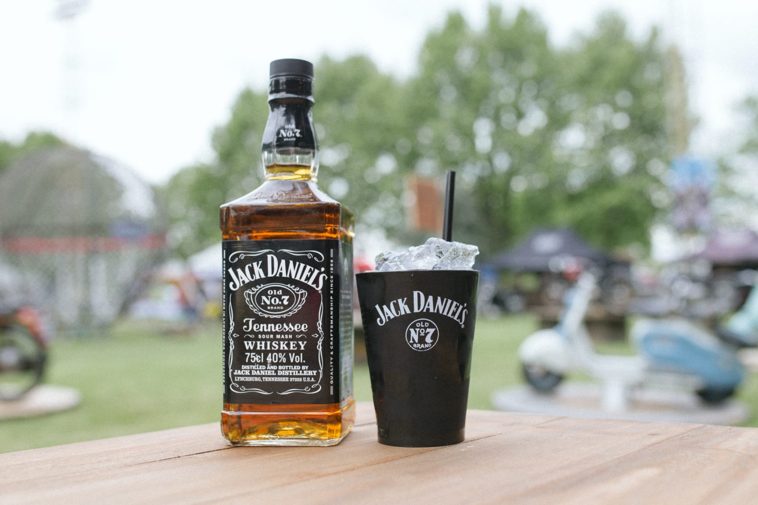 LO CLÁSICO NO SÓLO ESTÁ SOBRE RUEDAS – El Planeta Urbano